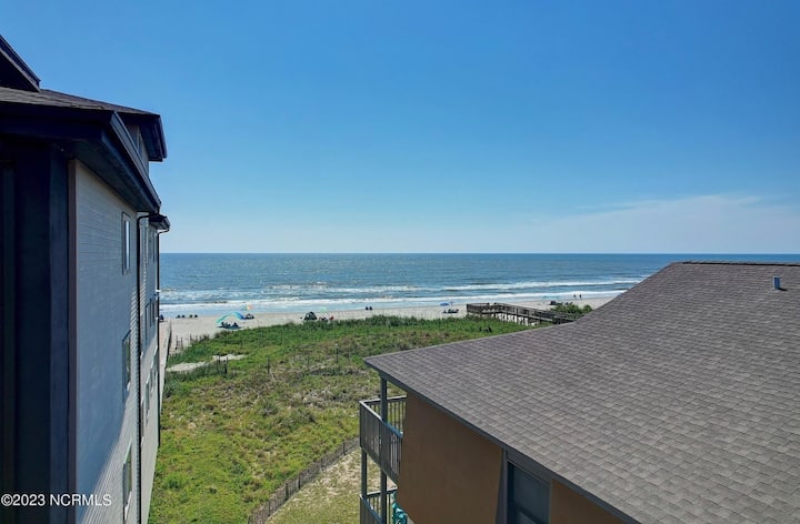 Cozy Ocean Isle Beach Condo With A Pool And View. - Ocean Isle Beach, NC
