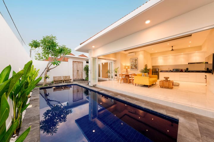 Luxe 2br Pool Villa Canggu Luna - Seminyak