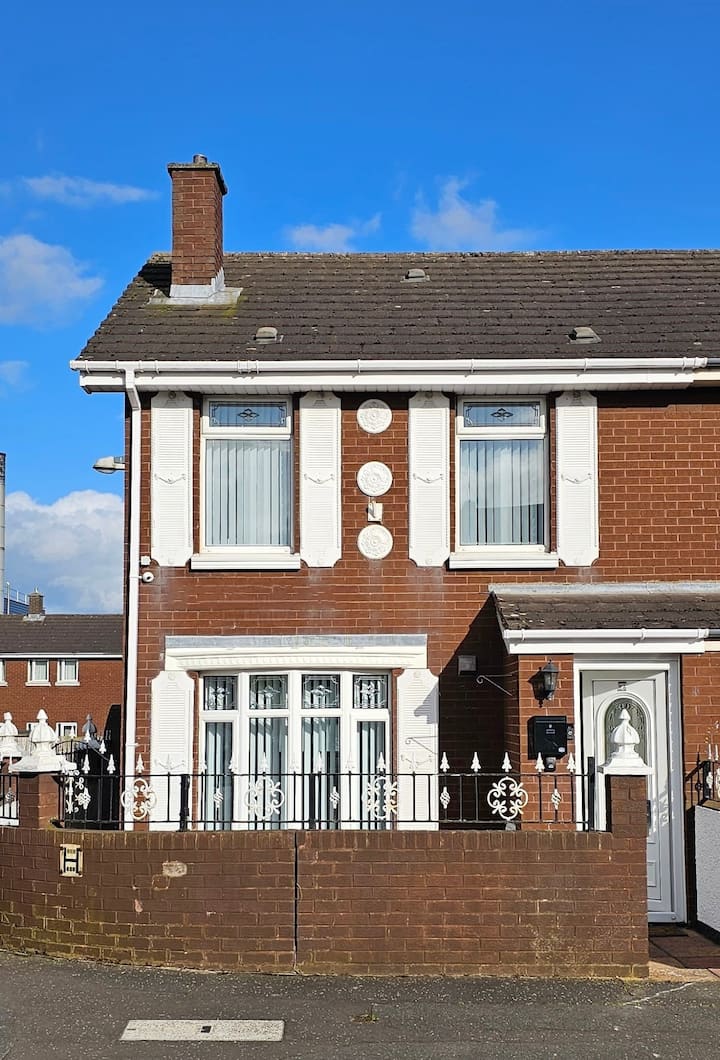 Cosy Belfast Town House - Belfast