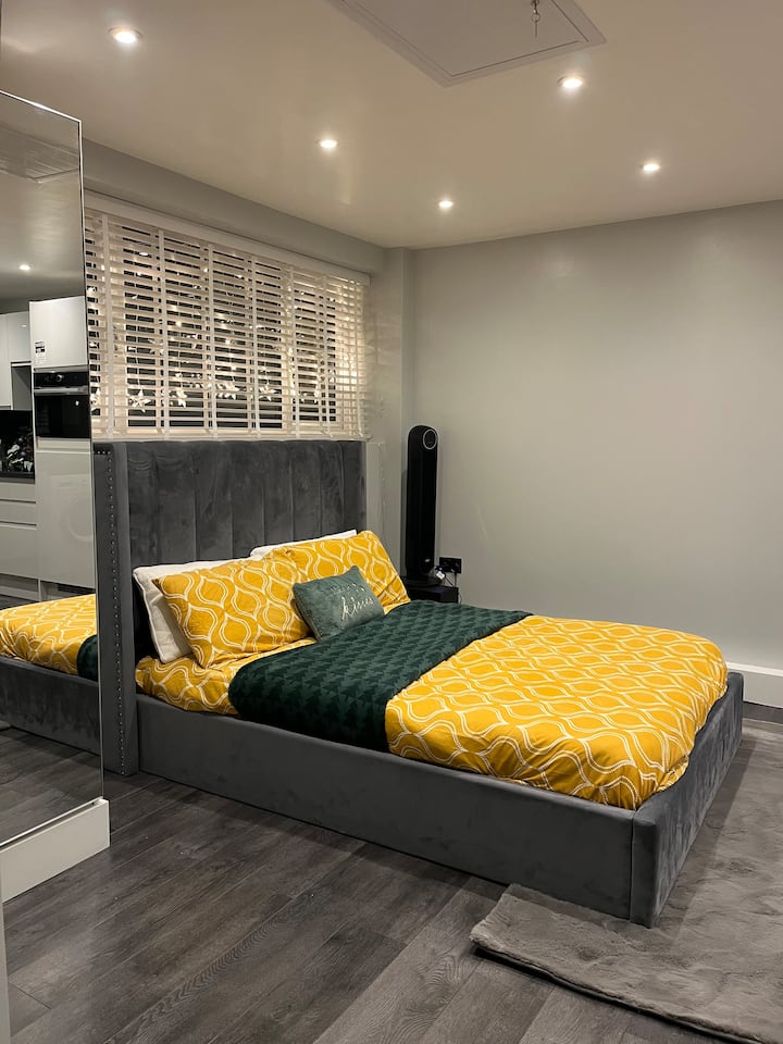 Charming Annexe With Private Garden (Studio) - Chatham