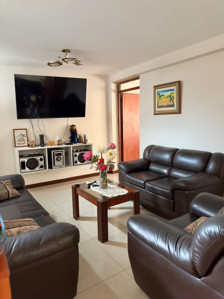 Departamento Amoblado Y Céntrico - Trujillo