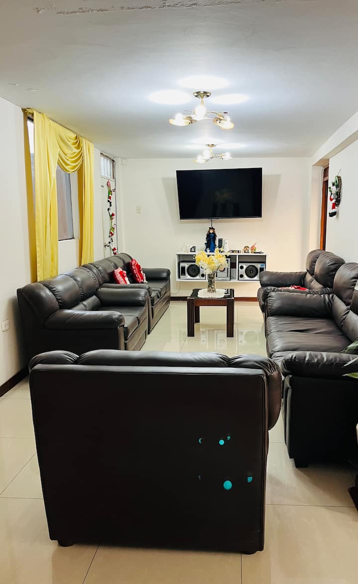 Departamento Céntrico, Cerca A La Plaza Y Malls - Trujillo