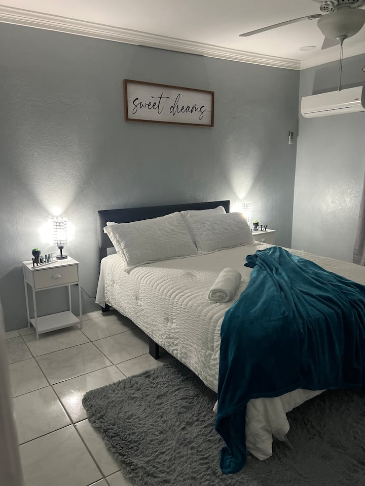 The Azure
(Centrally Located In Quiet Area) - Nassau