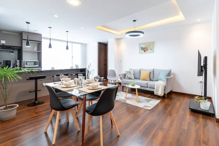 Minimalist · Garage · Fast Wi-fi · Directv - Cuenca