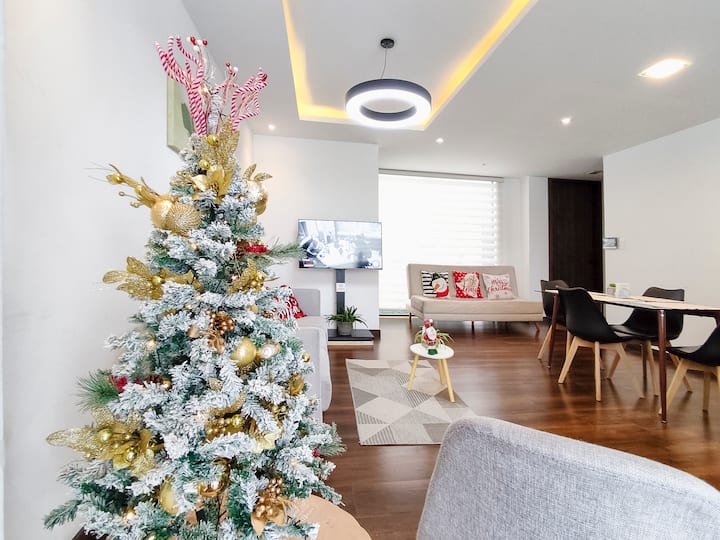 Minimalist Xmas · Fast Wifi - Cuenca