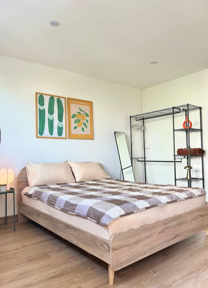 575h No.22 | 1 Br 1 Btr | 5 Mins To Bts & Iconsiam - Bangkok