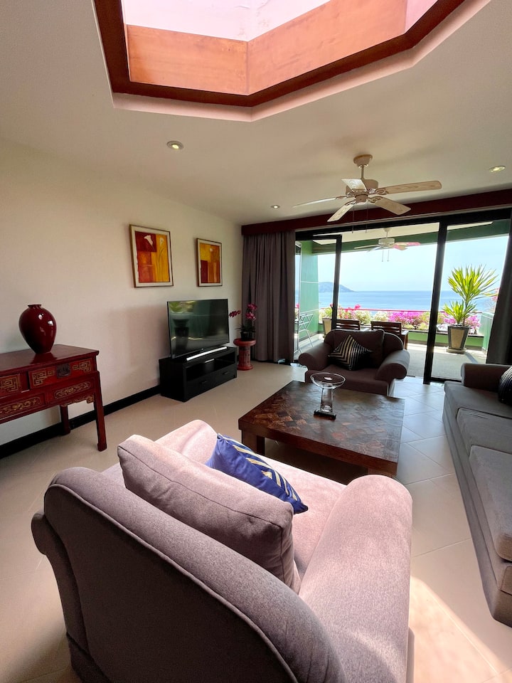 Kata Seaview Sanctuary 140sqm 1br Luxury Apartment - Kata Beach