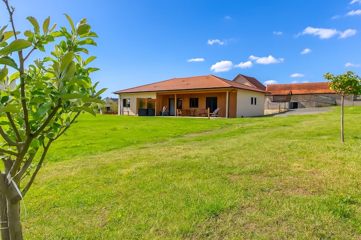 Chalet Des Collines - Jardin, Clim, Vue, Calme - Vichy