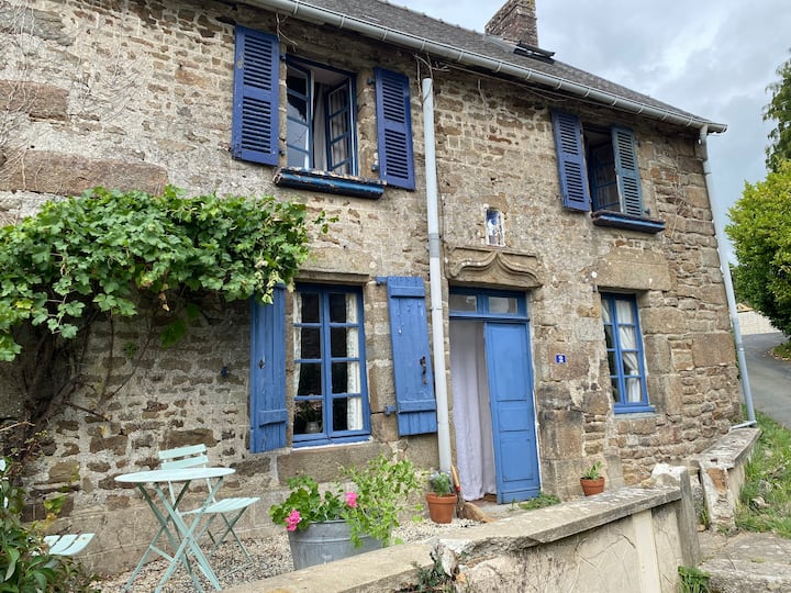 Charming, Rustic Cottage In Peaceful Hamlet - Mayenne