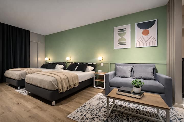 Moderno Loft Con Balcón, En San Fernando - Cali
