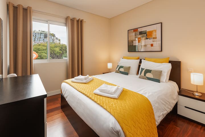 Premium Avenue Two Bedrooms Apt - Funchal