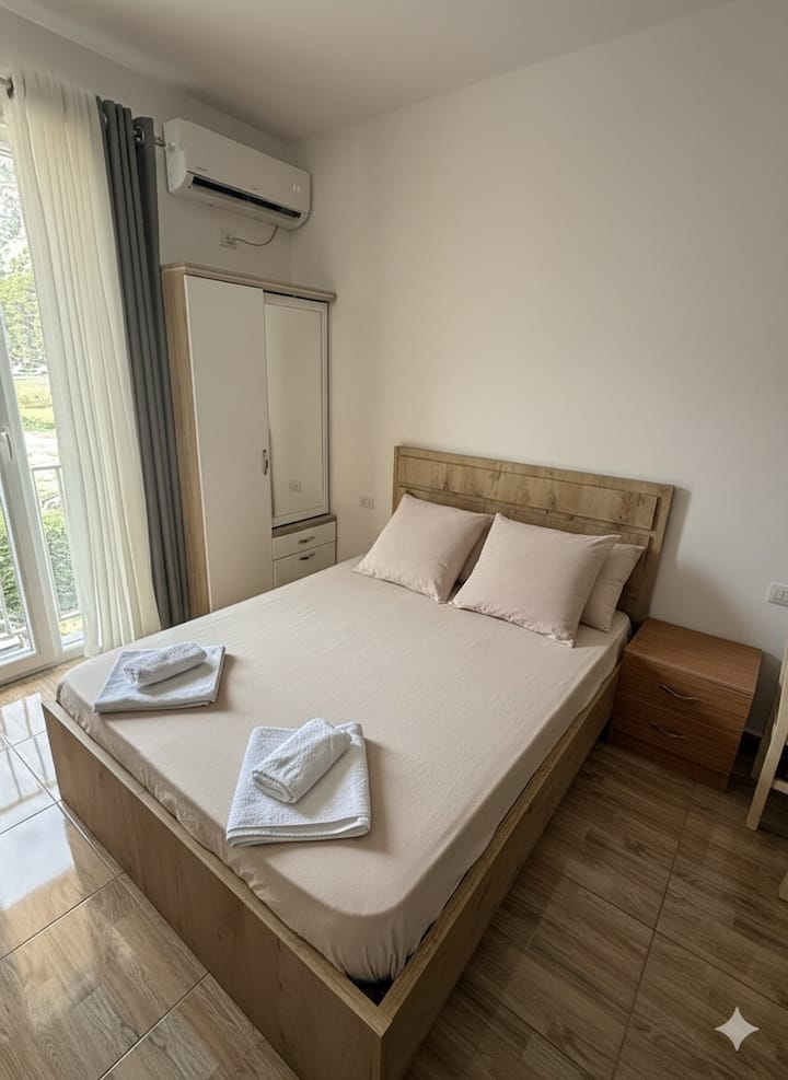 Shëngjin Sea House - Shengjin