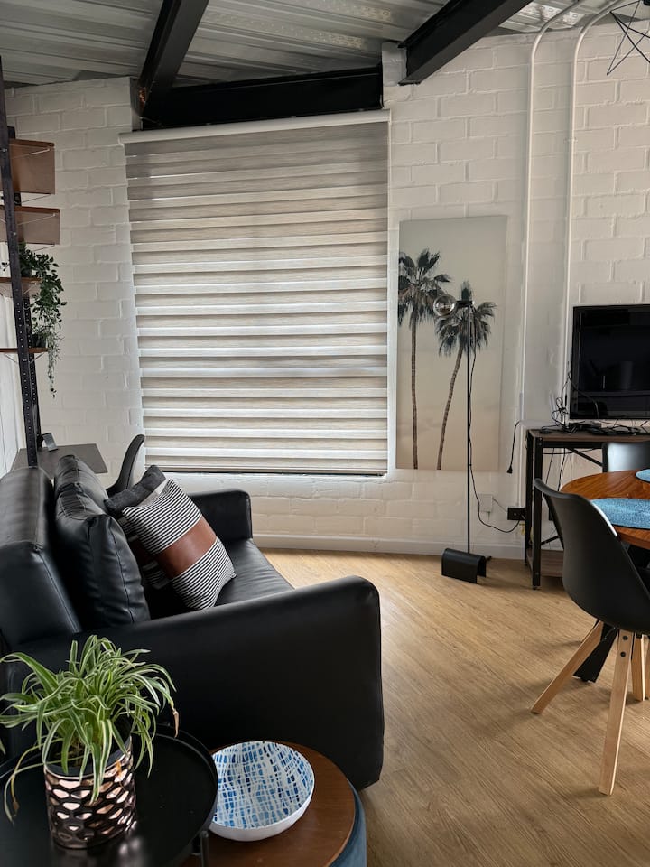 Seven: Industrial Y Acogedor - Cali