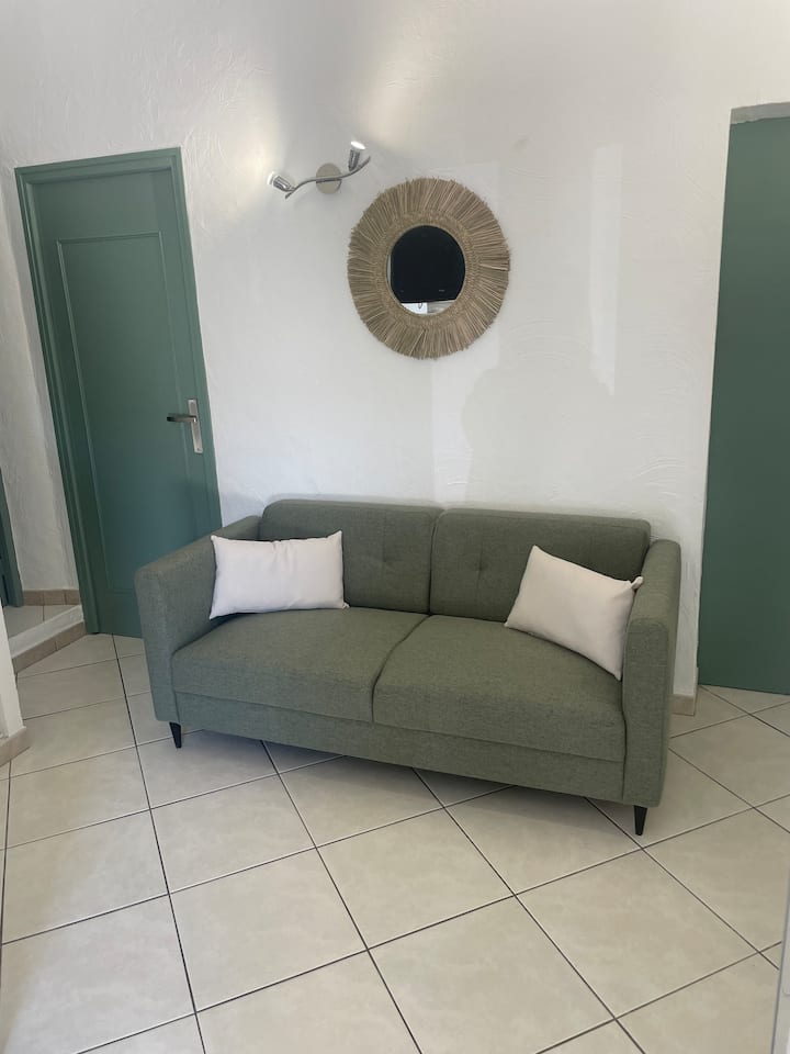 Villa N•8 
2 Chambres Bord De Mer - Santa Giulia