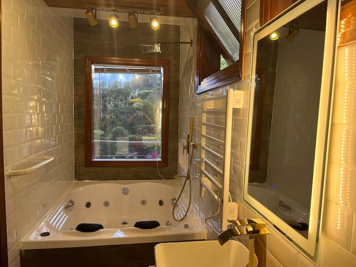 Linda Vista,jacuzzi Exclusiva,lareira, 3k Capivari - Campos do Jordão