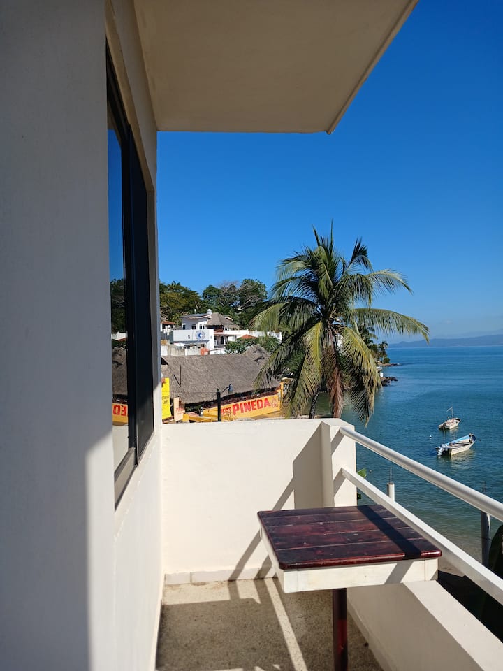 ¡Bonito Lugar! - Los Ayala