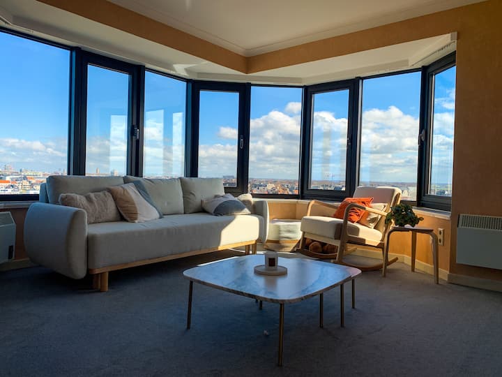 Hydro: Strand, Zeezicht & Gratis Parking - Ostende