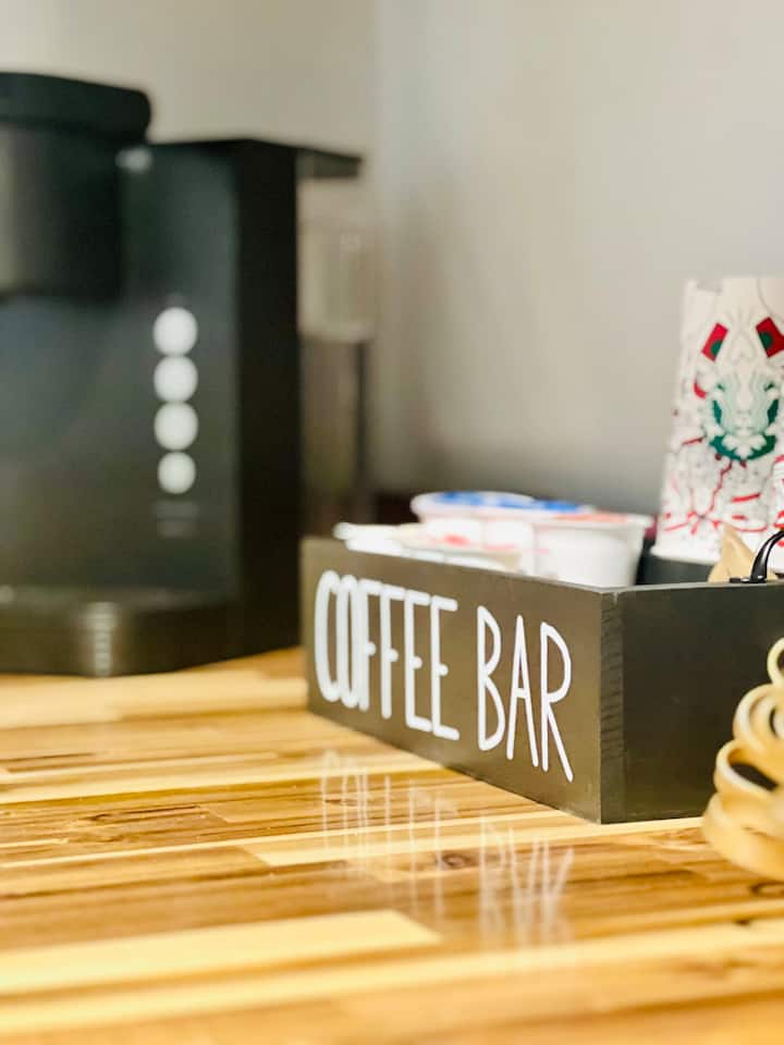 Charming Apt Home: Pops, Lake Sugar Tree Mx Spdway - Ridgeway, VA