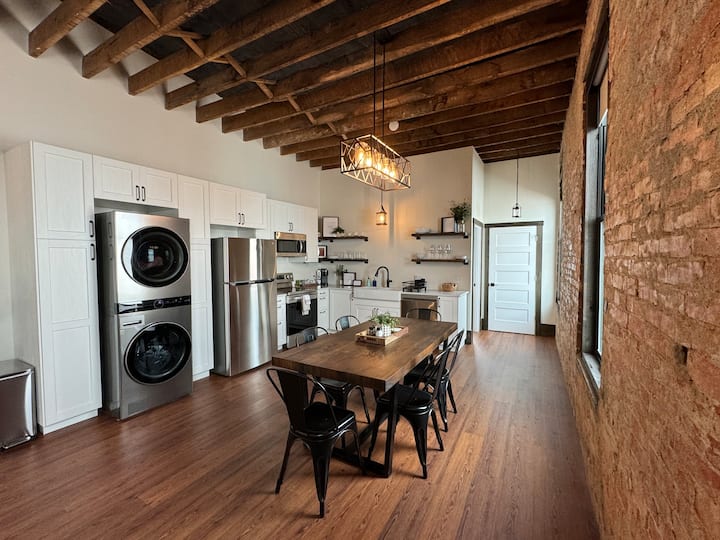 Rustic Modern On Main - Bluffton, OH