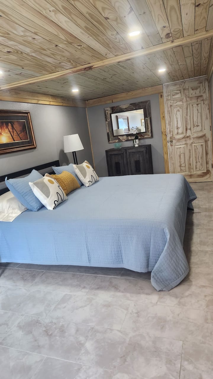 Casita Bella - Cape Coral, FL