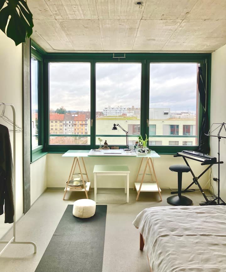 Chambre Au Design Minimaliste Avec Vue Panoramique - Bâle