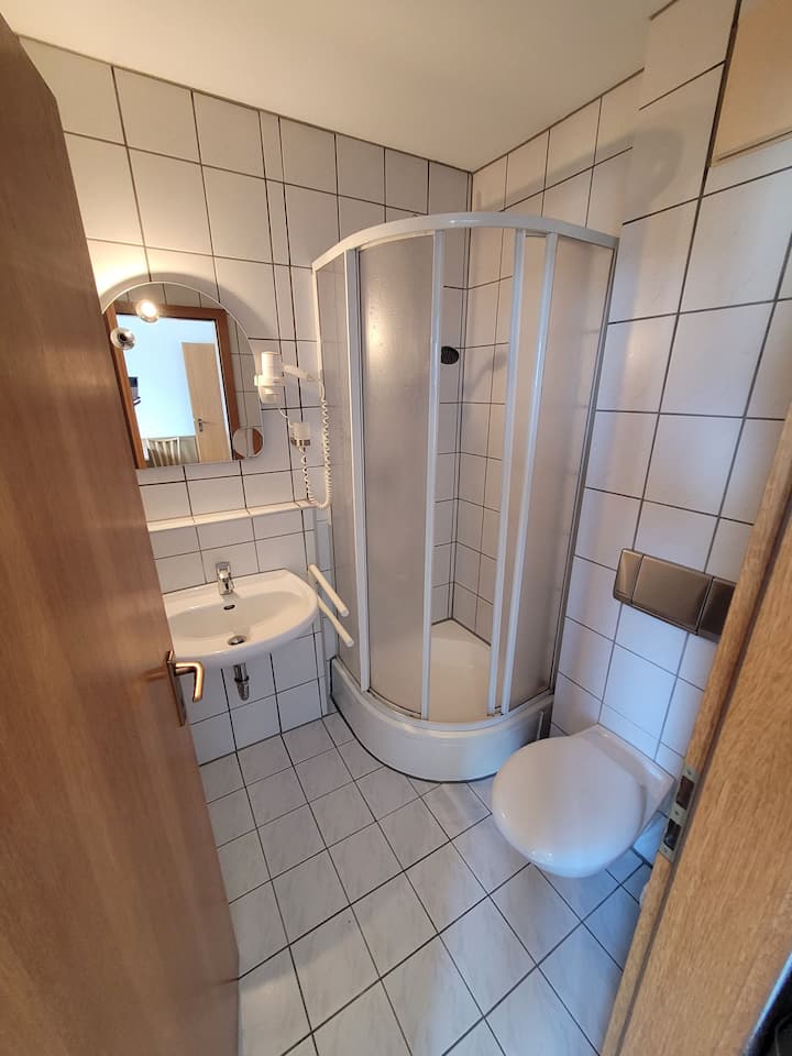 Hotelzimmer Zur Dauervermietung, Rabatt Langzeit - Krefeld