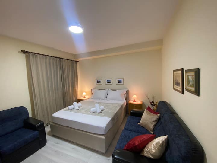 2 Bedroom House Center Of Tirana - Tirana
