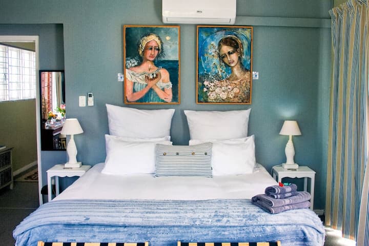 La Montagne – Cozy Mountain-view Room - Rooi-Els