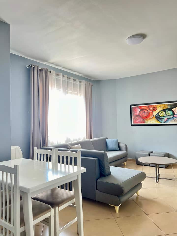 Boulevard Views - Central Tirana Apartment - Tirana
