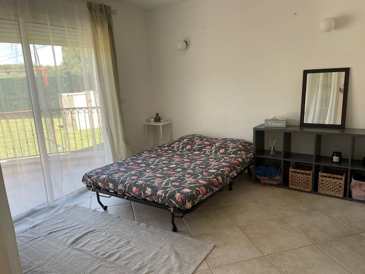 Studio Pour 2 Personnes - Mer Aéroport Tgv 10 Min - Marignane