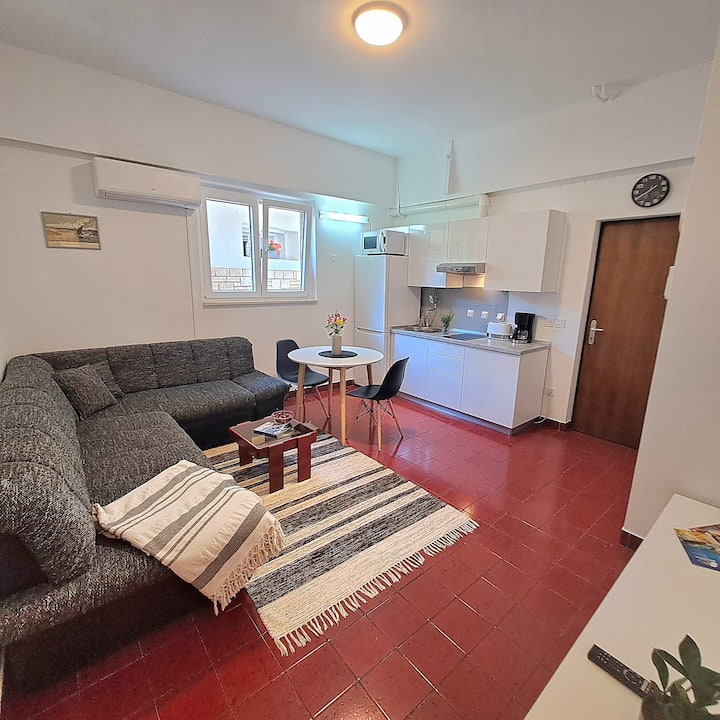 Cosy Flat Near Best Beaches And City Center - Pula