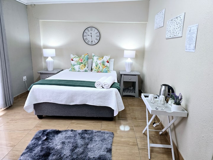 Zhantique Guest House 2- Unit 2 - Boksburg