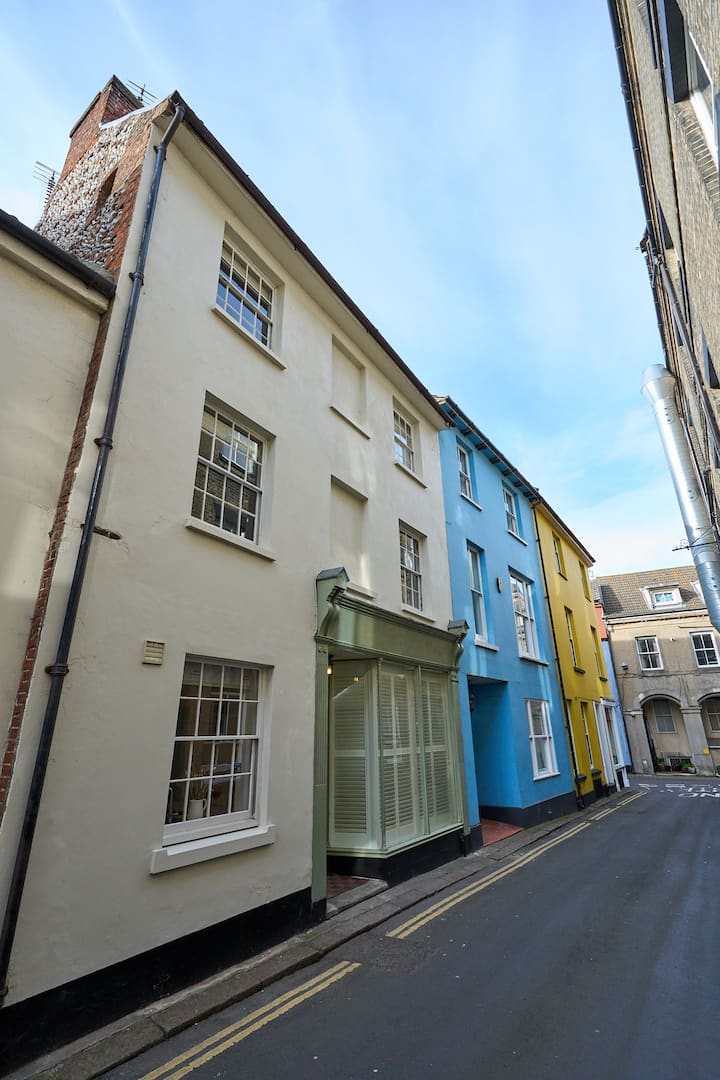 Surf Cottage Cromer - Norfolk