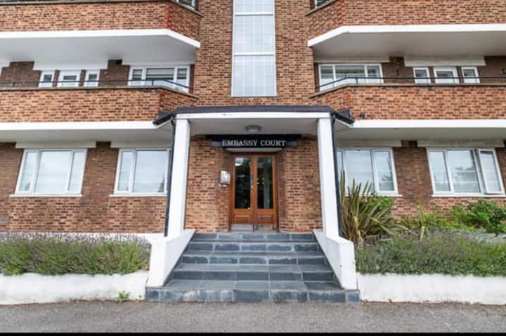 Cosy 3 Bed Flat - Surbiton