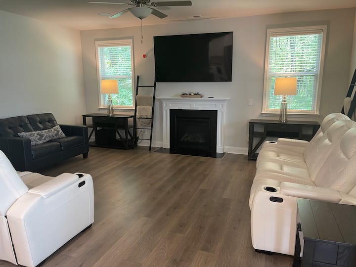 Sleep 1- 8 Summerville Charleston Corporate Stays - Summerville, SC