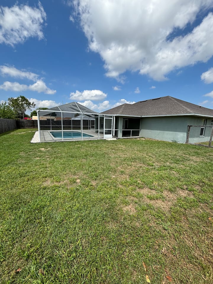 Beautiful Family House - Winter Haven, FL