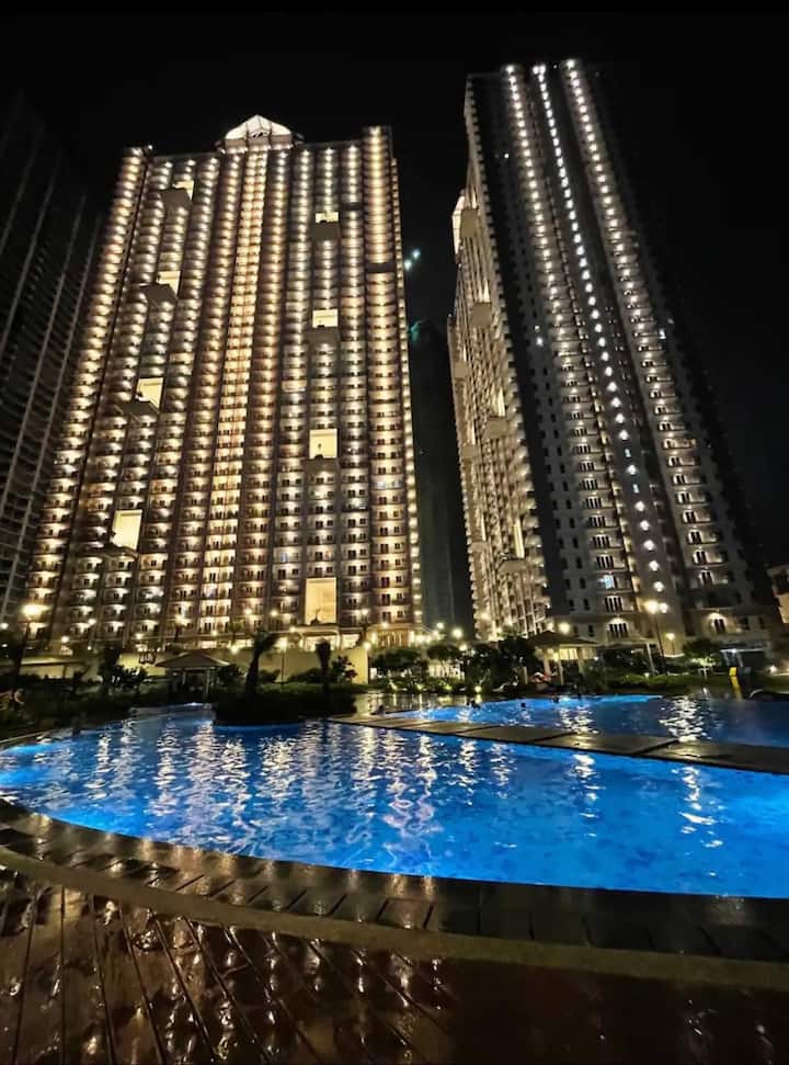 1br Condo Near Bgc With Balcony And Free Parking - Pasig