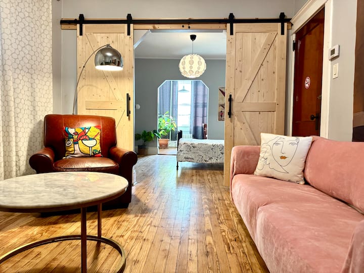 28th. Cozy Loft For 6, Light Rail & Bus To Nyc - 貝永