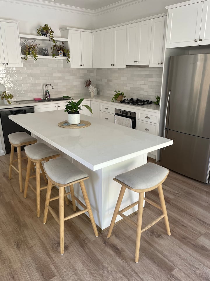 Room And Private Ensuite In Beautiful Ballarat. - Ballarat