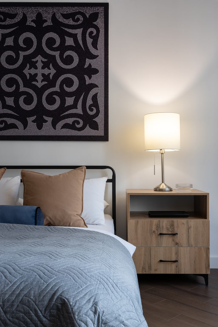 Cozy+urban+mountain+shopping+ Dining - Kazakhstan