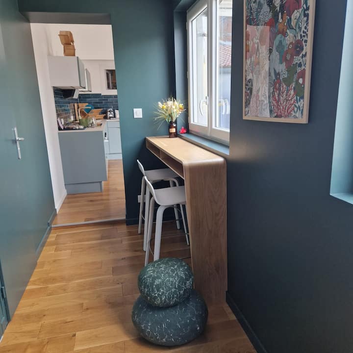 Sur Le Port - La Rochelle