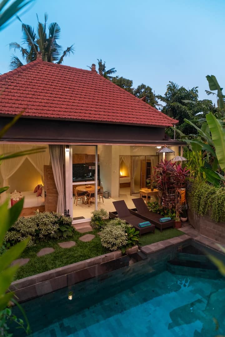 Villa Mb Ubud.  2 Kamar Tidur Kolam Renang Pribadi - Ubud