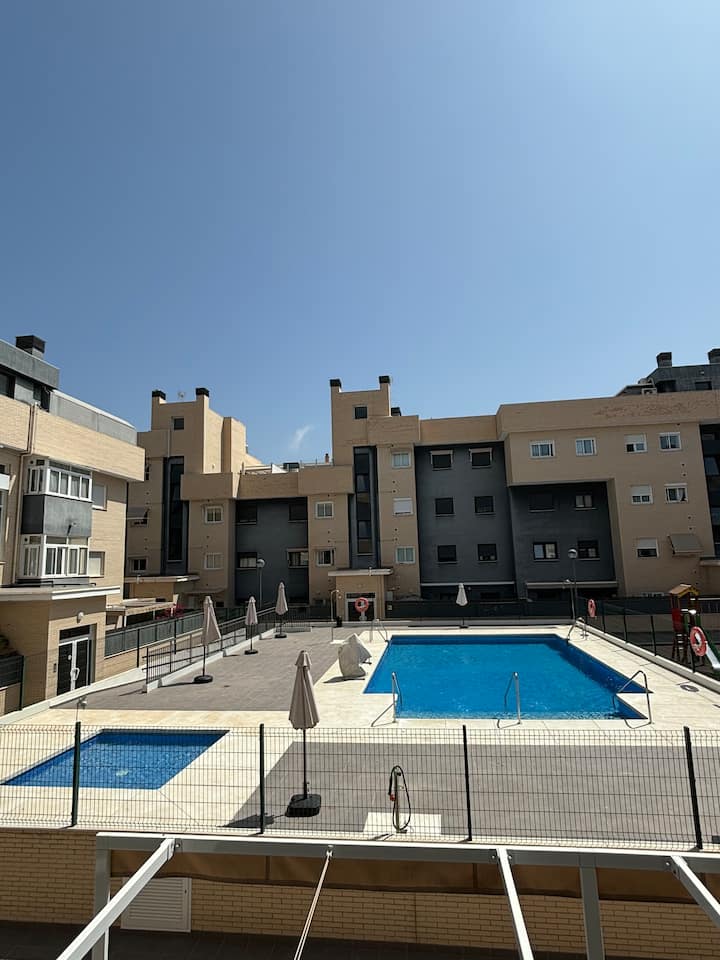 Moderno Y Confortable, Bien Ubicado Parking Gratis - Málaga-Costa del Sol Airport (AGP)