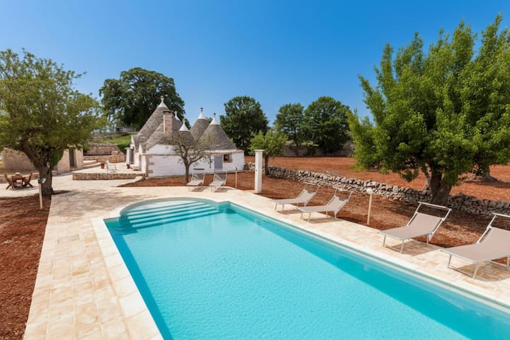 Trulli Bellavista Pool - Locorotondo