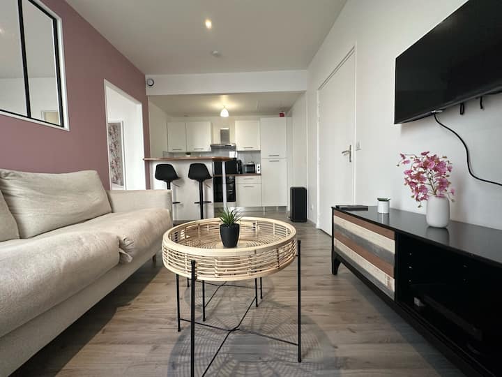 Studio Nino, Centre-ville 200m Gare - Giverny
