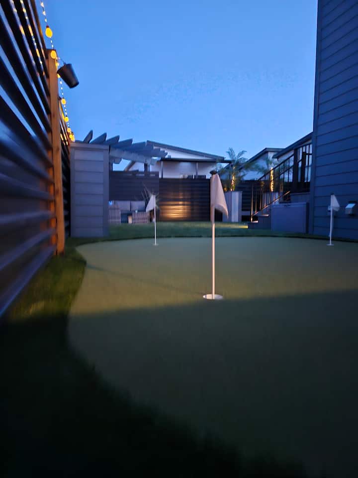 Kelowna*full Home*new*modern*family Escape*sleeps5 - Lake Country