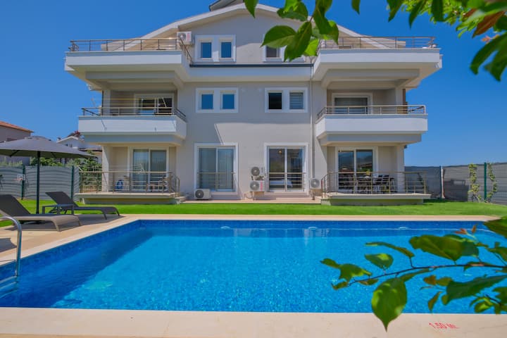 Havuzlu Geniş 2+1, Huzurlu Tatil, Pine Apart - Çalış Beach