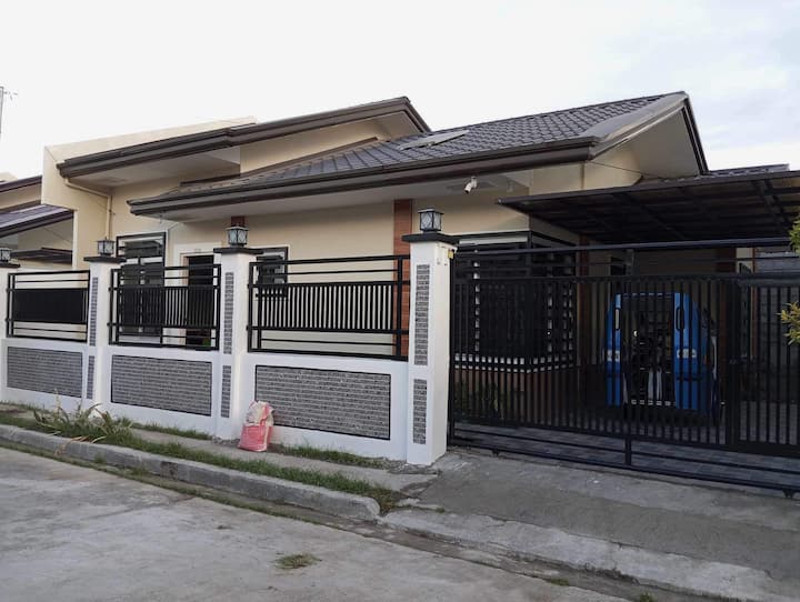 Tisay's Simple And Cozy Home - General Santos