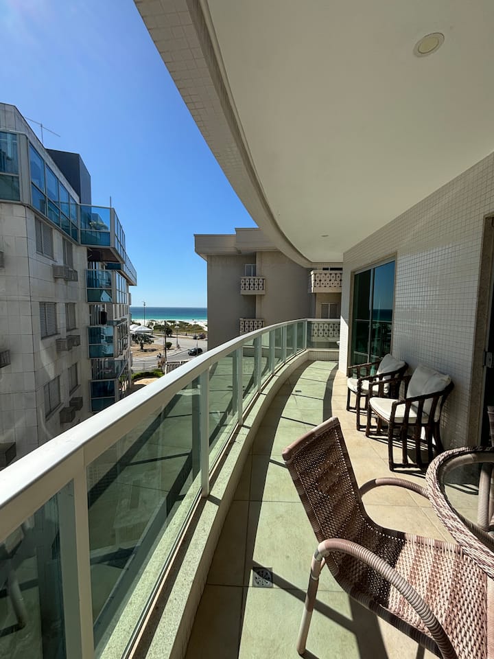 Apto Moderno A 2 Min Da Praia Do Forte - Cabo Frio