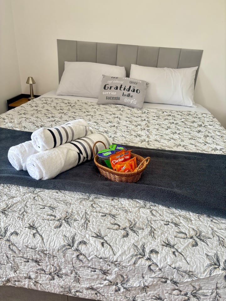 Studio Levin Gardem 104 Mogi Cama Queen E Ar Luxo - Mogi das Cruzes